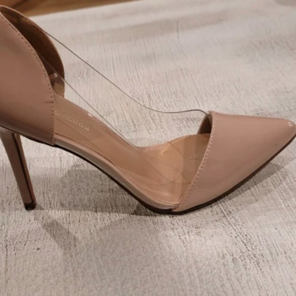 BCBGeneration | Shoes | New Bcbgeneration Lania Lucite Pumps Point ...